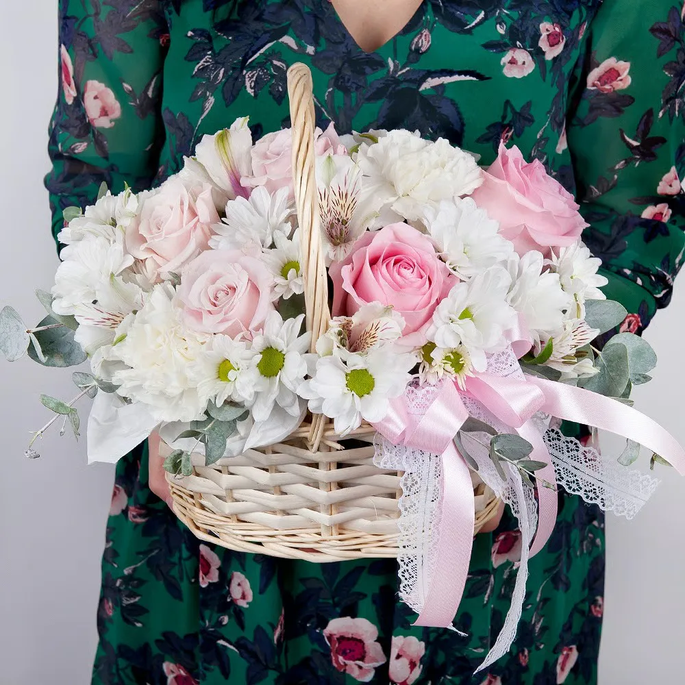 Акция! Букет из роз, хризантем, гвоздик и альстромерий «Нежный флёр ...